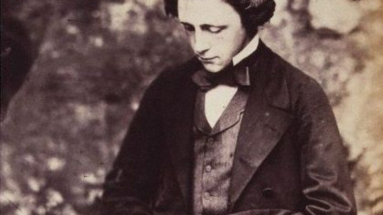 A Short Biography of Lewis Carroll - lewiscarroll-site.com